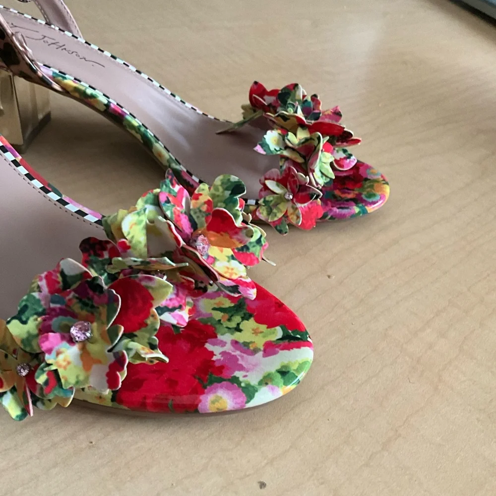 Betsey Johnson | Shoes | Betsey Johnson Floral Peeptoe Slingback Heels ...